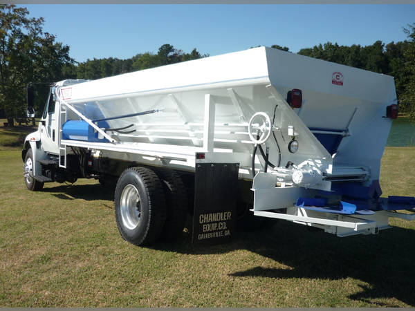 2024 Chandler Truck Mount Poultry Litter Spreader Dry Manure/Litter ...