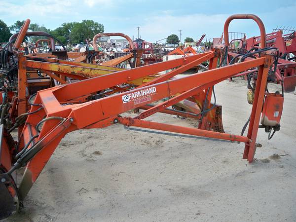 Farm Hand-AGCO F-11 Loader Attachment (1833666) MUTH WELDING SERVICE ...