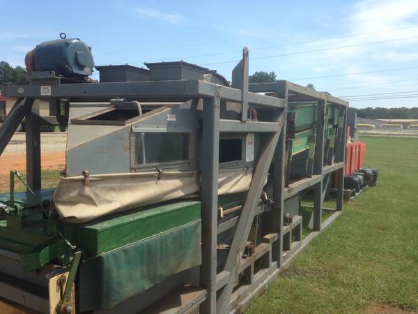 1977 LMC Gravity Table with DeStoner 5728B Miscellaneous #5728B ...