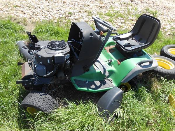 John Deere G100 Lawn Mower #15271 KADDATZ AUCTIONEERING & FARM ...