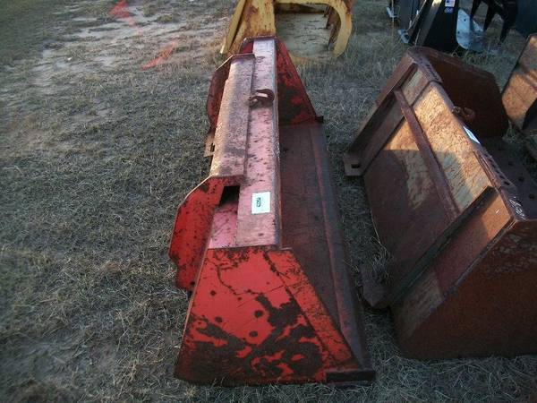 Misc L2236 Buckets #42254 BURTON FARM & CONSTRUCTION EQ NEWTON Alabama ...