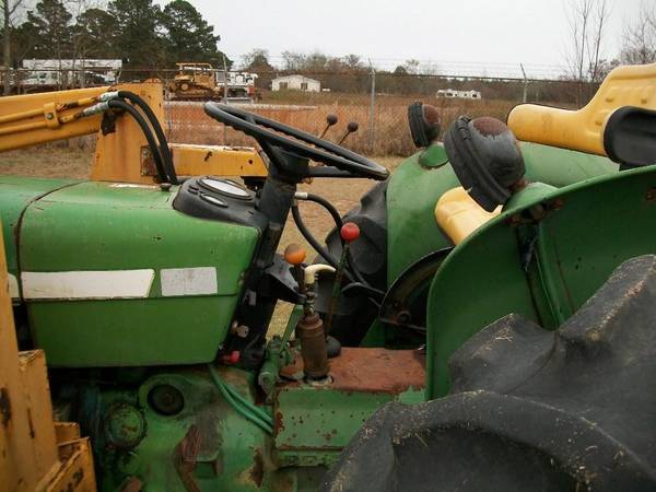 John Deere 2240 Tractor #187944T BURTON FARM & CONSTRUCTION EQ NEWTON ...