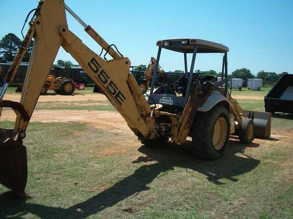 New Holland 555E Tractor/Loader/Backhoe #031012468 BURTON FARM ...