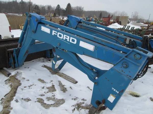 Ford 7514 Tractor Mounted Loader #S5BU040 M-NOLAN FARMS, INC. LAPEER ...
