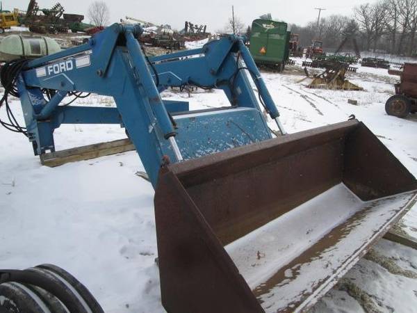 Ford 7514 Tractor Mounted Loader #S5BU040 M-NOLAN FARMS, INC. LAPEER ...