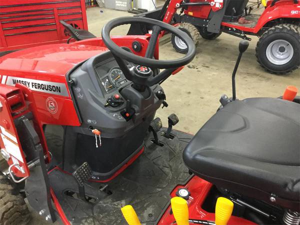 2024 Massey-Ferguson GC1725MB Tractor/Loader/Backhoe (12097039) SMITHS ...