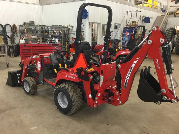 2024 Massey-Ferguson GC1725MB Tractor/Loader/Backhoe (12097039) SMITHS ...