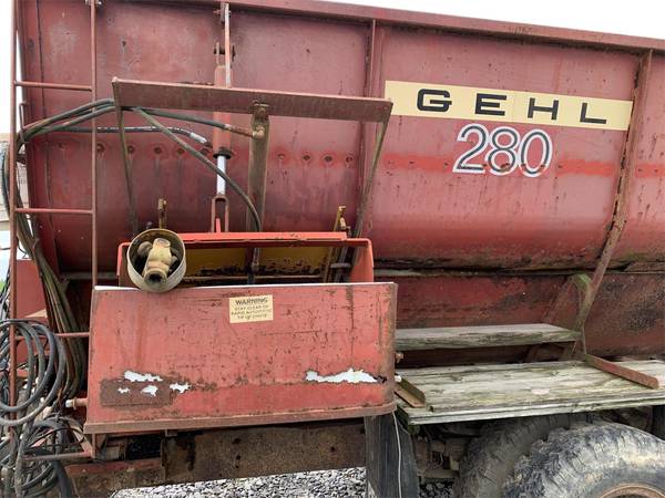 Gehl 280 Feed Grinder/Mixer (12544662) COWHERD EQ. CAMPBELLSVILLE ...