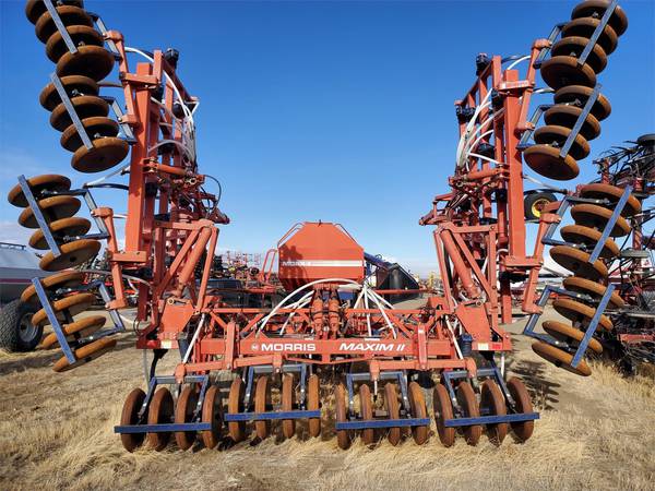 Morris Industries 7240 Air Seeder #7230102310 BIG EQUIPMENT CO. HAVRE ...