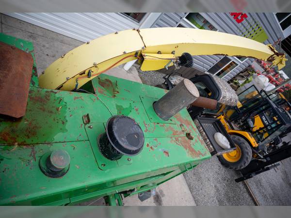 1992 John Deere 5830 Self Propelled Forage Harvester #51596 SCHOLTENS ...