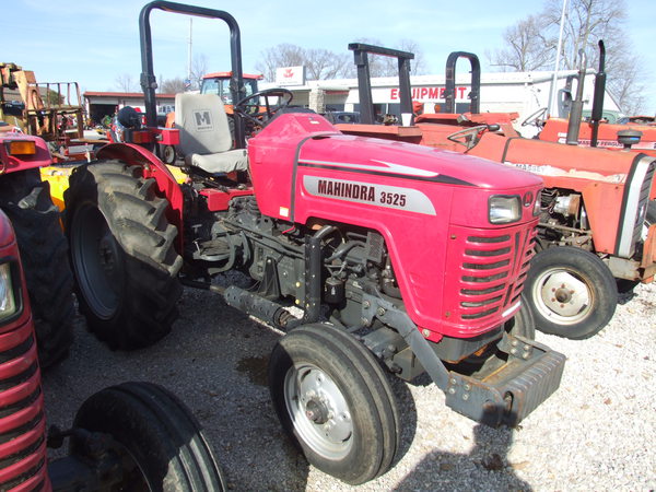 Mahindra 3525 Tractor (14819739) VALLEY FARM EQUIPMENT SCIENCE HILL ...