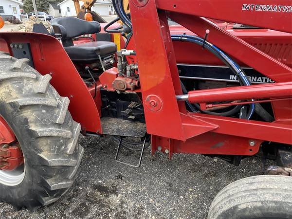 Case IH 485 Tractor #367989652 REITZEL TRACTOR, LLC. EDON Ohio | Fastline
