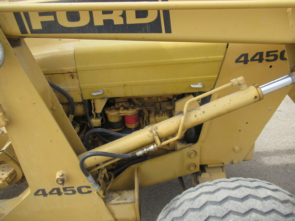 Ford 445C Tractor #901 HEILIGMAN EQUIPMENT, LLC CHARLOTTE Texas | Fastline