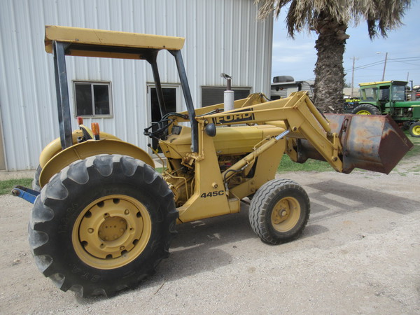 Ford 445C Tractor #901 HEILIGMAN EQUIPMENT, LLC CHARLOTTE Texas | Fastline