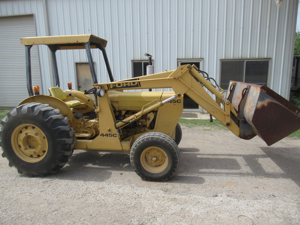 Ford 445C Tractor #901 HEILIGMAN EQUIPMENT, LLC CHARLOTTE Texas | Fastline