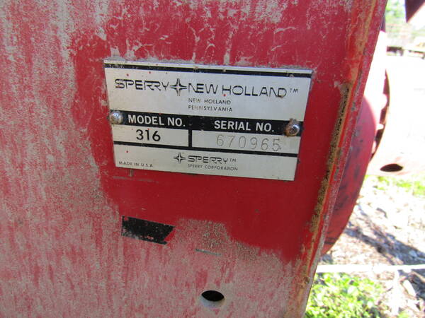 New Holland 316 Square Baler #670965 WATSONS INC. HERMITAGE ...