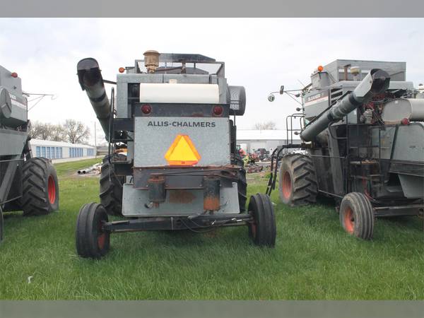 Gleaner F3 Combine #F-K513631184 BASTERT FARM EQUIPMENT, INC. CAMP ...