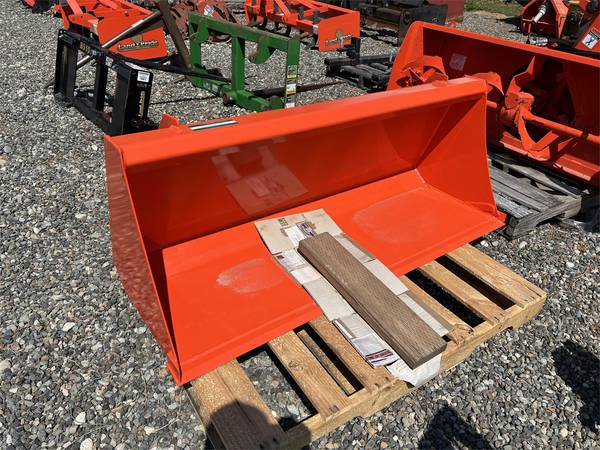 Kubota B2372 Buckets #E2372 SCHOLTENS EQUIPMENT INC BURLINGTON ...