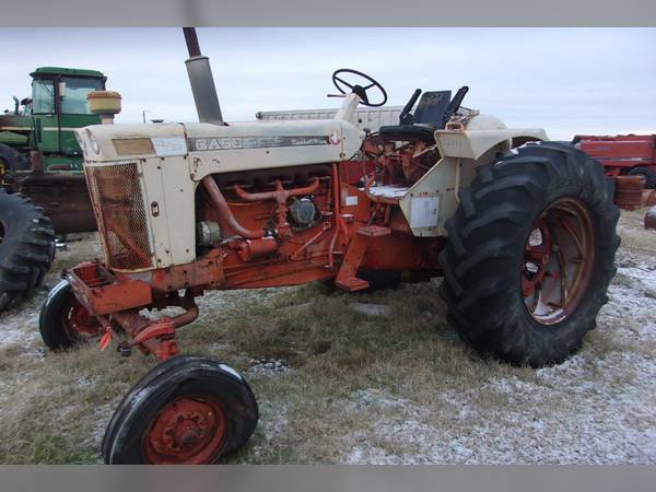 Case 930 Tractor #22211 KADDATZ AUCTIONEERING & FARM EQUIPMENT SALES ...