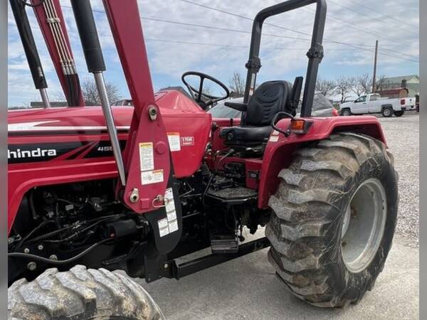 2015 Mahindra 4550 Tractor (25220314) YOUNG FARM MACHINERY FLEMINGSBURG ...