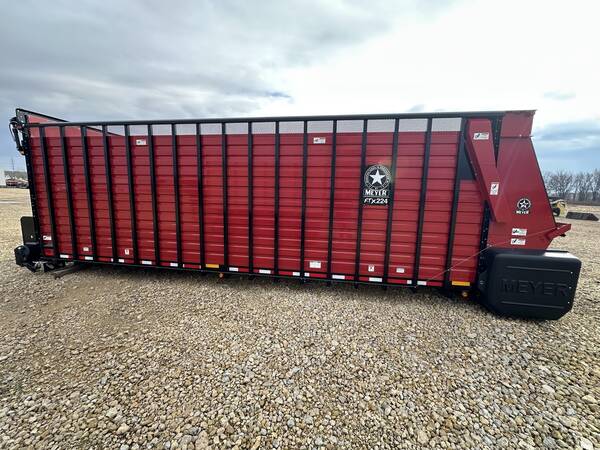 2025 Meyer RTX224 Forage Wagon #26R2211 ROEDER BROS., INCORPORATED ...