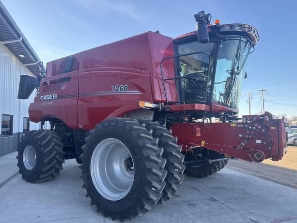 2025 Case IH 7260 Combine #HAJF7N5PVSG259929 Mitchell Equipment ...