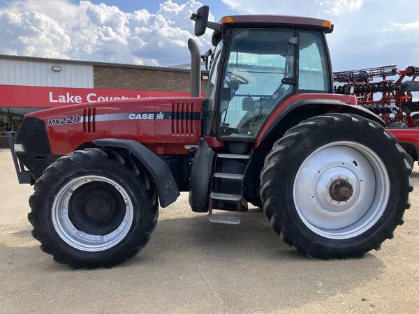 2002 Case IH MX220 Tractor #JJA0115491 Lake County International ...
